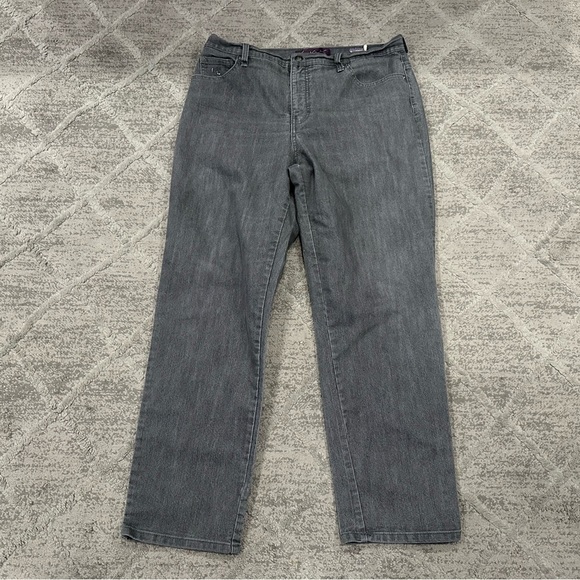 Gloria Vanderbilt | Jeans | Gloria Vanderbilt Amanda Washed Black Jeans ...